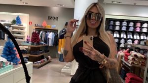 Juju Ferrari - 5 Key Things (Bio, Age, Instagram, Facebook, Hot) To Know