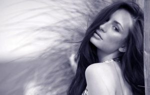 Rosie Roff - 9 Vital Things You Must Know About This Top English Model